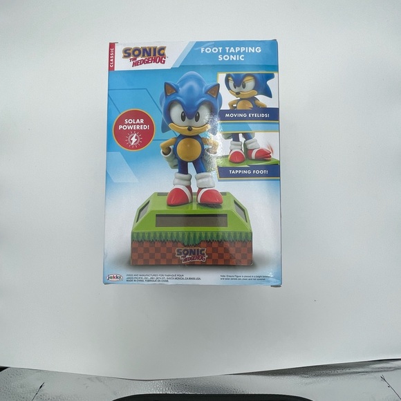 Sega - Sonic | Toys | Sonic The Hedgehog Solar Foot Tapping Sonic ...